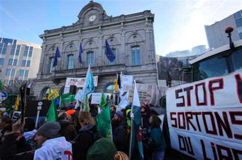 Protest rolników pod Parlamentem Europejskim Bronimy tu przyszłości