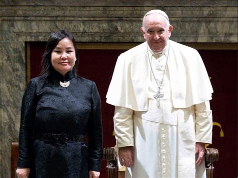 Элчин сайд Д Гэрэлмаа Итгэмжлэх жуух бичгээ барьжээ Isee Mn