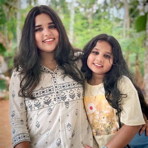 Aarathy R Nair Aarathyrnair • Instagram Photos And Videos