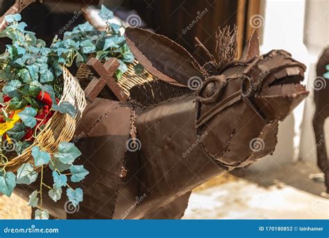 Metal Statue Puerta Maya Cruise Port Cozumel Stock Photo Image Of Carts Artwork