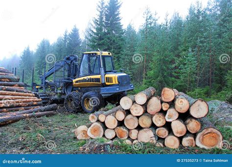 Forwarder At Logging Site Stock Image Image Of Manufacturing 27535273