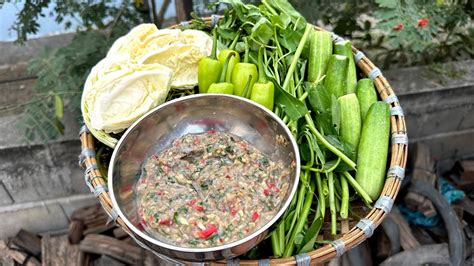 របៀបចិញ្ច្រាំប្រហុកឆៅ អោយមានរសជាតិឆ្ងាញ់🥵👍 Food Cooking Khmerfood