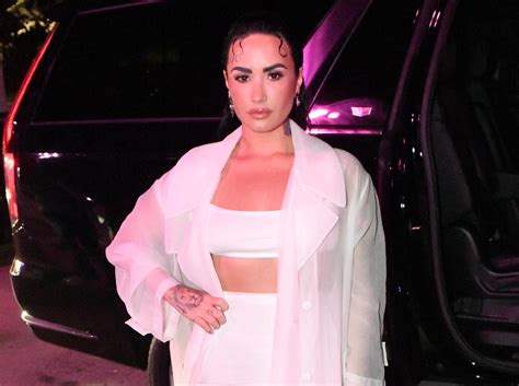 Demi Lovato Blames Daddy Issues For Why She Dated Gross Older Men