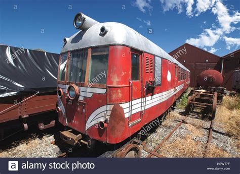 The Nzr Rm Class Vulcan Railcars Were Operated By The New Zealand