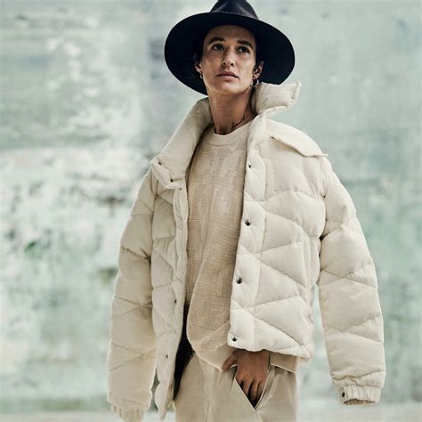 Moncler Официальный Сайт — Одежда и пуховики