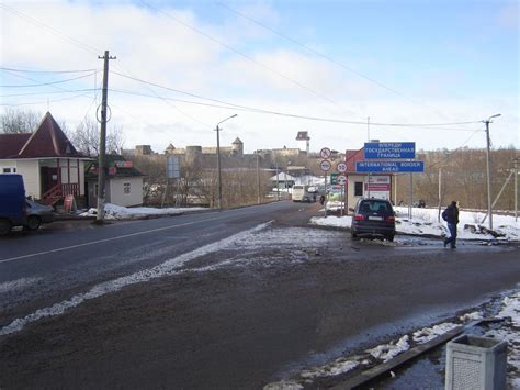 Автомобильный пункт пропуска в Ивангороде закрыли на ремонт «Бумага