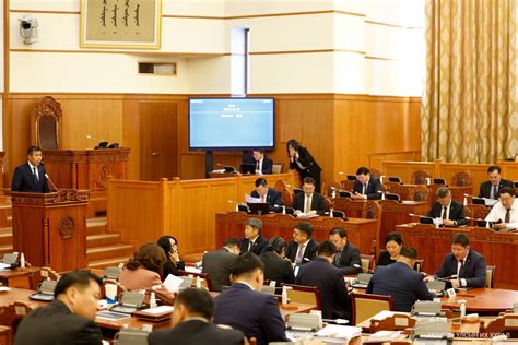 Эрүүгийн хэрэг хянан шийдвэрлэх тухай хууль болон Газрын тухай хуульд нэмэлт өөрчлөлт оруулах