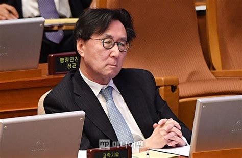 외교차관 “한중 간 탈북민 강제북송 금지 협력체계 있어”