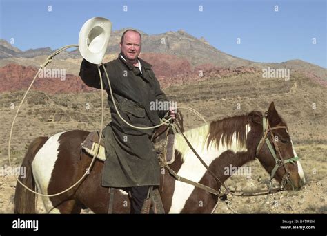 Eastenders Hardman Actor Steve Mcfadden January 2001 Who Plays Phil