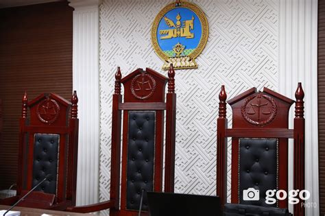 Эрүүгийн хэргийн шүүгч нарт холбогдох хэргийн шүүх хуралдааныг хойшлуулжээ