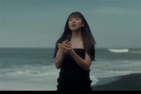 Lirik Lagu Jiwa Yang Bersedih Ghea Indrawari Baru Sebulan Rilis