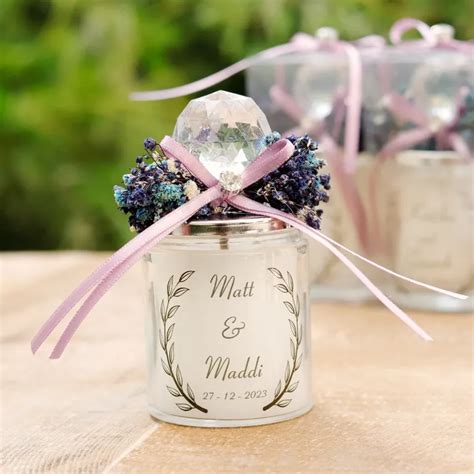 These 18 Candle Wedding Favors Prove Why Theyre The Best