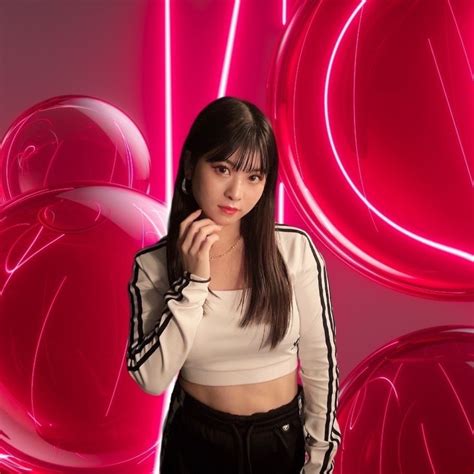 📸 画像：aika｜エイアイカ、新曲「サビダケキャッチー」”サビダケ”先行配信！ 人気イラストレーター・佐藤なつみとのコラボアートワークも発表
