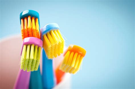 Stark이 디자인하는 것은 인테리어 디자인에서 칫솔 0명에 대한 스톡 사진 및 기타 이미지 0명 4가지 개체 개체 그룹