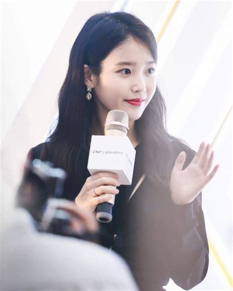 Pin By Meng Vang On Iu Daniel Wellington Daniel Actors