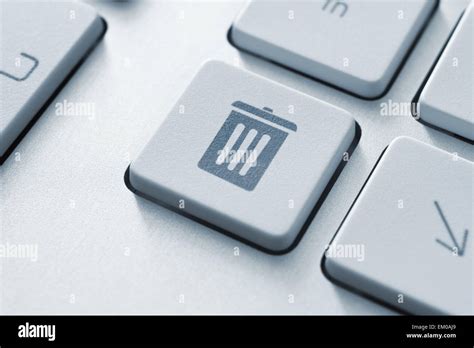 Trash Bin Button Stock Photo Alamy