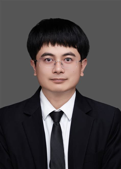 李硕 通识教育学院