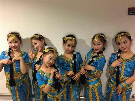 儿童印度舞演出服少儿新疆舞表演服女童肚皮舞服装幼儿民族舞蹈服虎窝淘