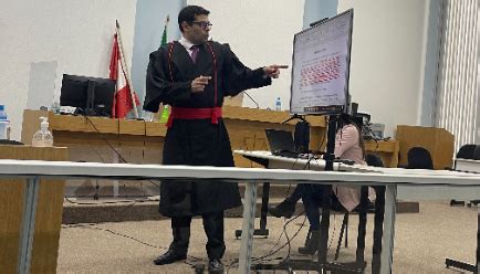 Homem que tentou matar a ex companheira a facadas é condenado a mais de
