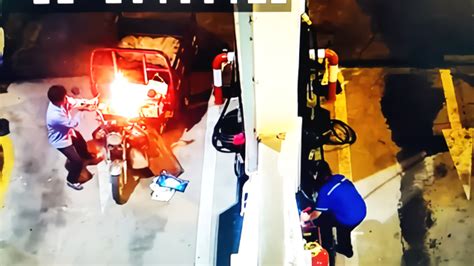 三轮车加油站内突发自燃 工作人员反应迅速化险为夷凤凰网视频凤凰网