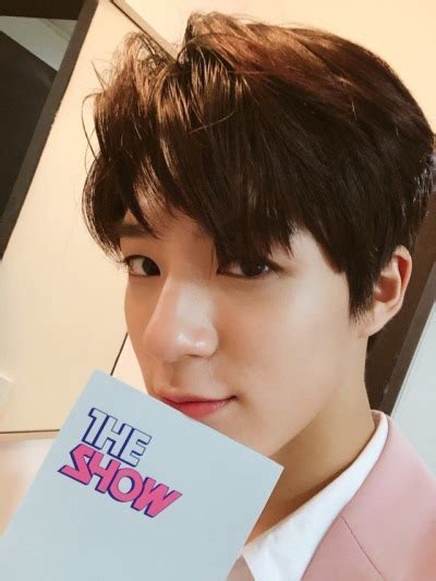 180522 Sbsmtvtheshow Twitter Update With Jeno Tumbex