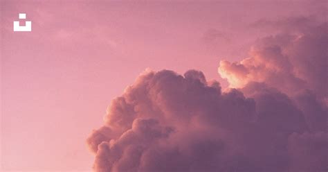 분홍색과 보라색 구름이 하늘을 가득 채웁니다 사진 Unsplash의 무료 배경 화면 이미지