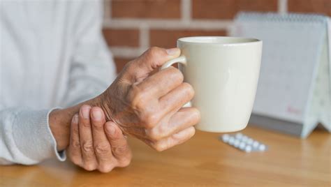 Parkinson Krankheit Ursachen Symptome Therapie und Prävention