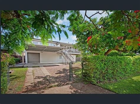 8 Crest Street Kallangur Property History And Address Research Domain