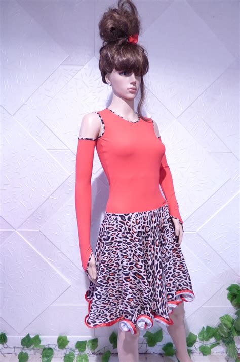 Червено и леопардово Anite