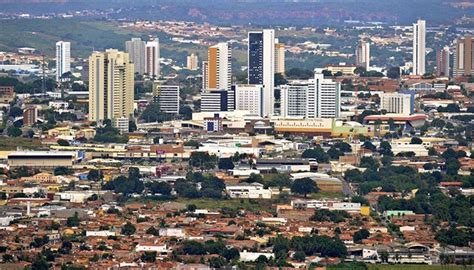 Greve servidores públicos de Juazeiro do Norte vão trabalhar em