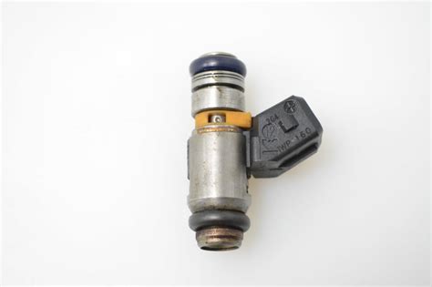 Used FIAT Punto Fuel Injector IWP