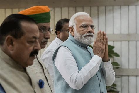Narendra Modi Government Rahul Gandhi Accuses Narendra Modi