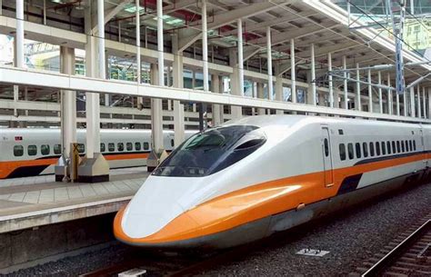 集電弓異常頻繁 高鐵急處理 中華日報 Line Today