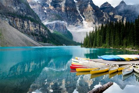 How To Visit Moraine Lake By Shuttle In