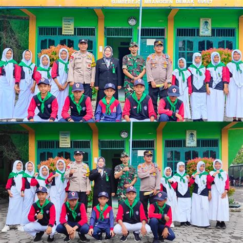 UPACARA BENDERA SEKALIGUS HIMBAUAN LARANGAN PENGGUNAN KNALPOT BRONG