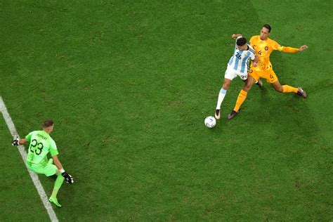 Lionel Messi Inspires Argentina To World Cup Quarter Final Win As South