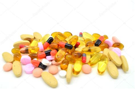 Stapel Van Verschillende Soorten Pillen En Tabletten — Stockfoto