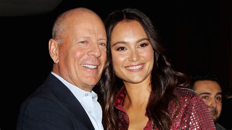 Bruce Willis And Emma Heming Kissing