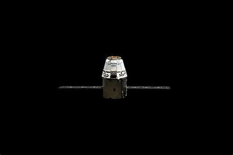 satellite tracking with two line element set aviation database and api