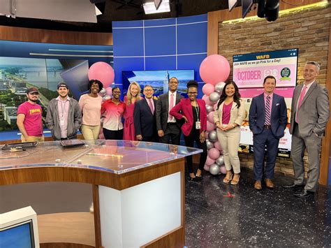 Lizkohtv On Twitter 9news This Morning Goes Pink 💖 Weve Are Loving