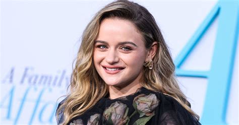 Superfan Joey King Appeared On Survivor In The Best Way
