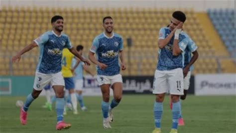 مصطفى فتحي الأقرب ثلاثي بيراميدز يحسم موقفه من الانتقال إلى الزمالك