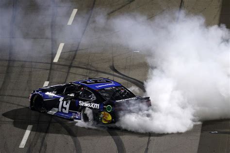 NASCAR Cup Series Blue Emu Maximum Pain Relief 500 CupScene