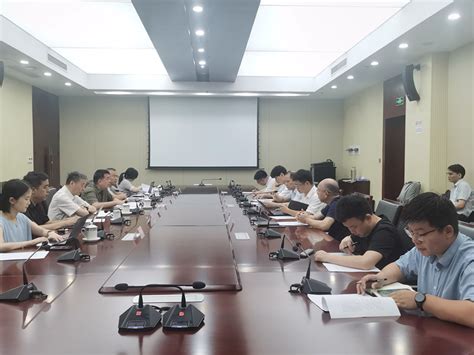 省智能制造专家委员会调研组卢耀辉一行来东会商《中小企业数字化转型系统解决方案》东阳案例