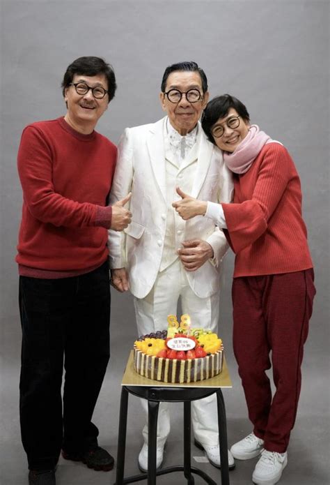 89歲胡楓辦第三次紅館個唱，感激沈殿霞牽線，託付孫子每年去祭拜 每日頭條