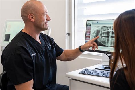 Expert Veneers Guide 2026 Costs Types Pros And Cons