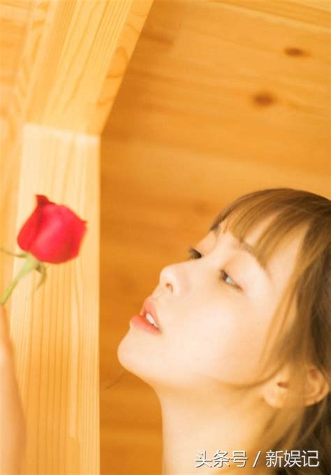 新生代演員趙堯珂可愛迷人優雅氣質寫真 每日頭條