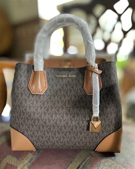Michael Kors Mercer Gallery Satchel On Sale