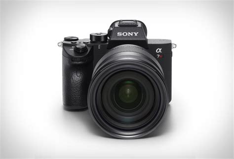 Sony A7R III