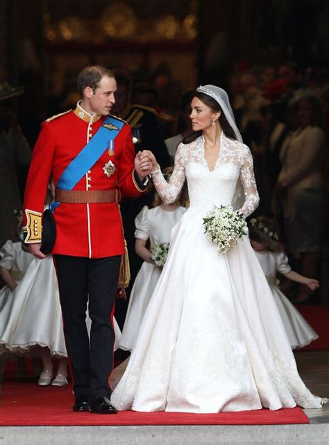 Kate Middletons Second Wedding Dress Was Completely Different To Her
